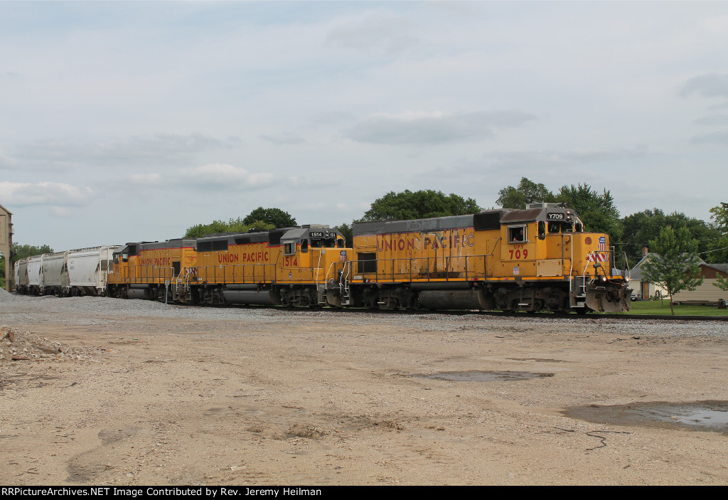 UPY 709 & others (24)